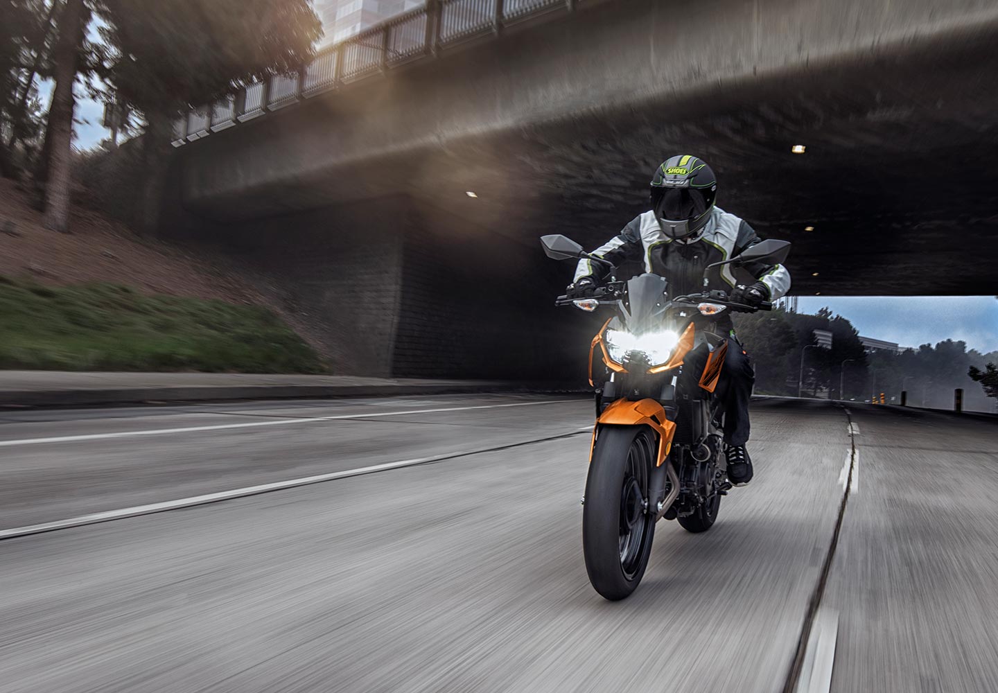 Kawasaki Z400 ABS | Naked Motorcycle | Aggressive Styling